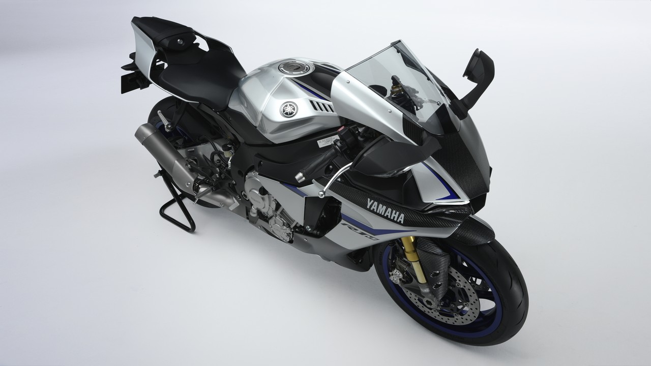 Zdjęcia: 2015 Yamaha R1M carbon - Yamaha YZF R1 i R1M 2015 pelne dane