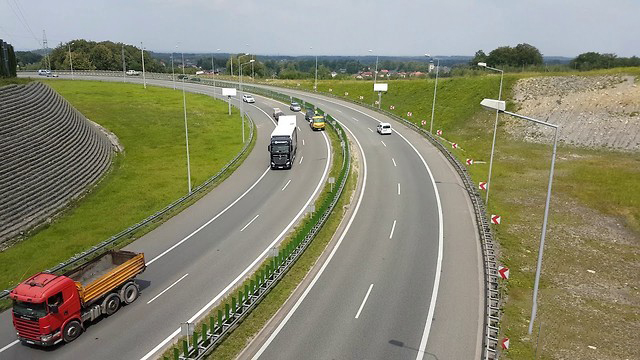 Zdjęcia: Zakr t Idiotow BB - Zakret Idiotow w BielskuBialej przestanie ...